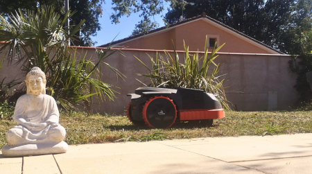 Test Segway Navimow X330 : ce robot tondeuse nous a déprimé...